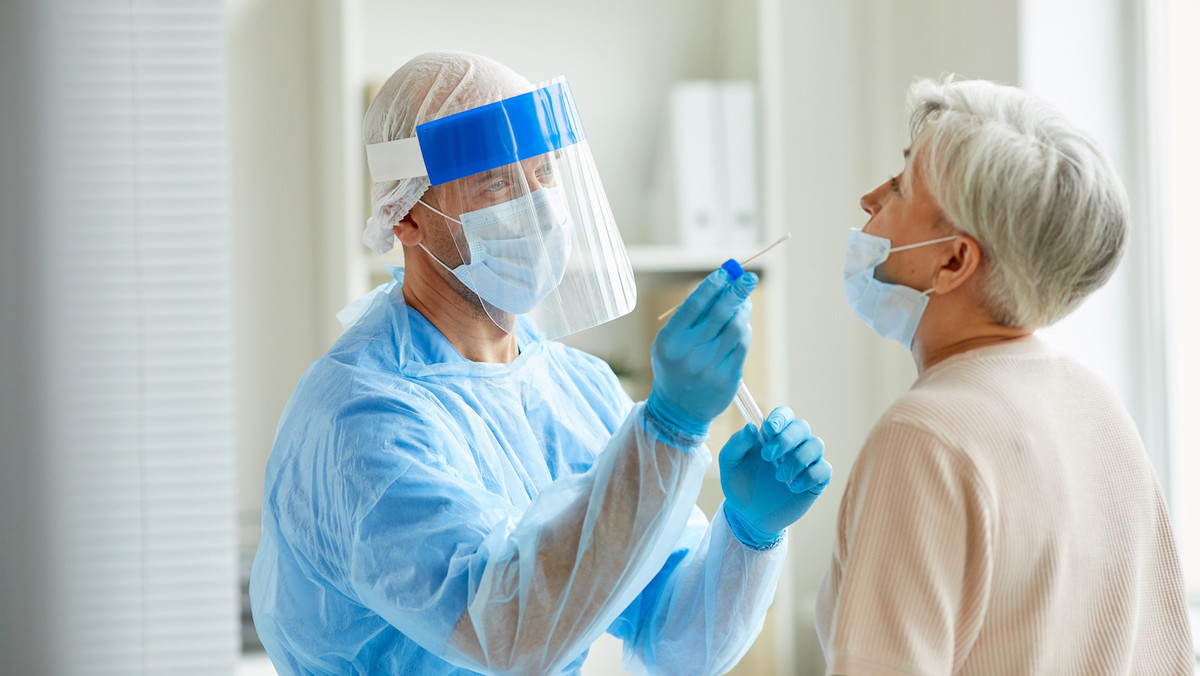 Laborverband: Mehr als vier von zehn PCR-Tests positiv | APOTHEKE ADHOC