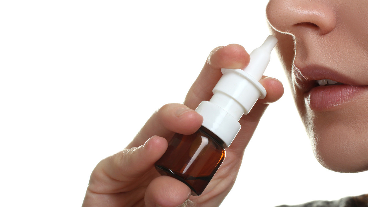 Zavzpret: Nasenspray gegen Migräne | APOTHEKE ADHOC