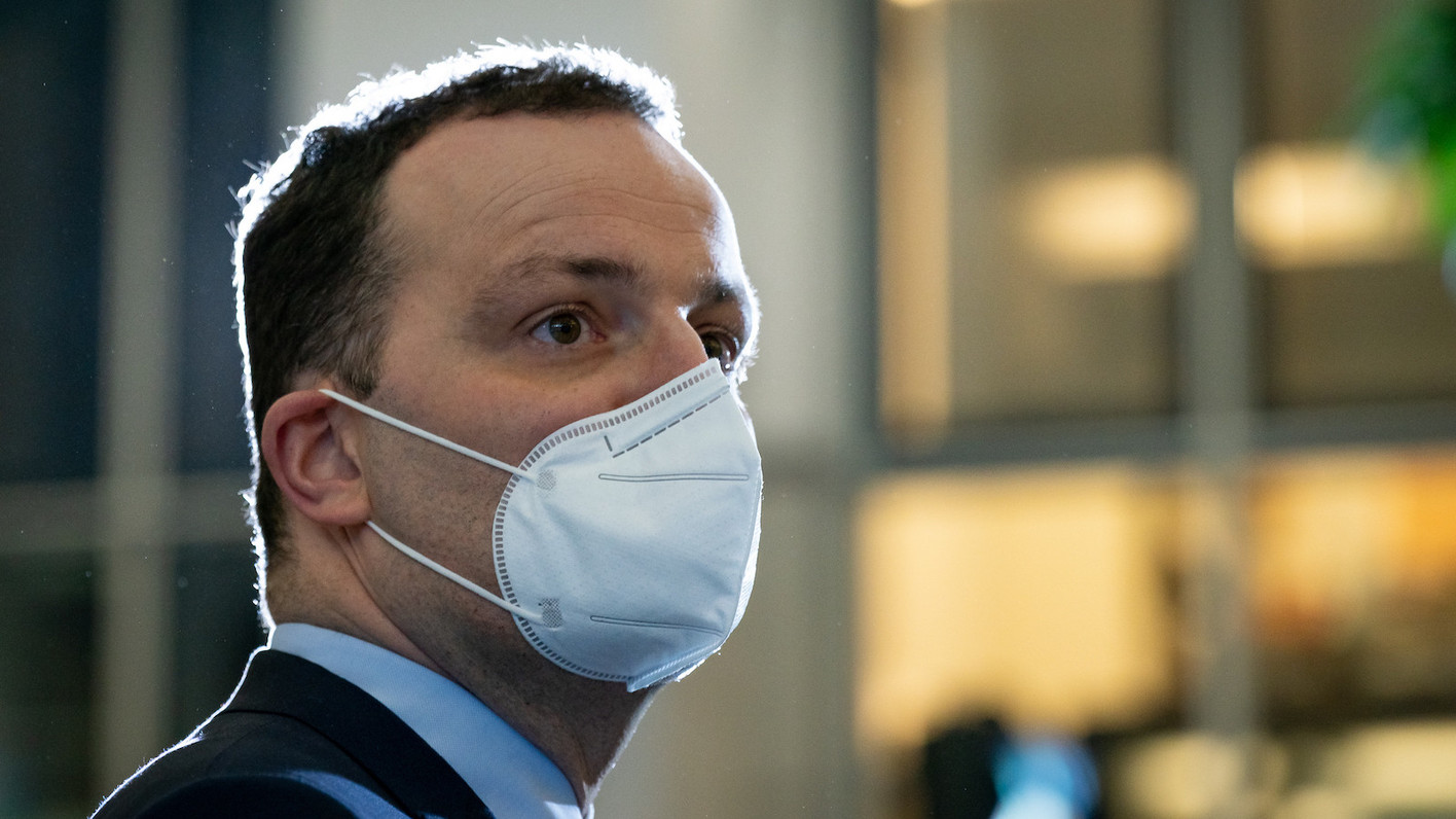 Mail zu Masken-Deals: Spahn unter Druck | APOTHEKE ADHOC