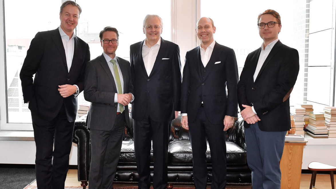 Pro AvO sammelt Geld ein | APOTHEKE ADHOC