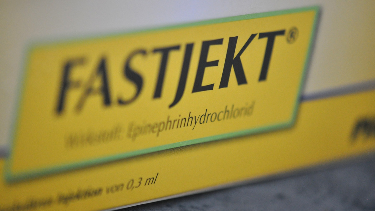 Fastjekt: Meda wartet auf Pfizer | APOTHEKE ADHOC