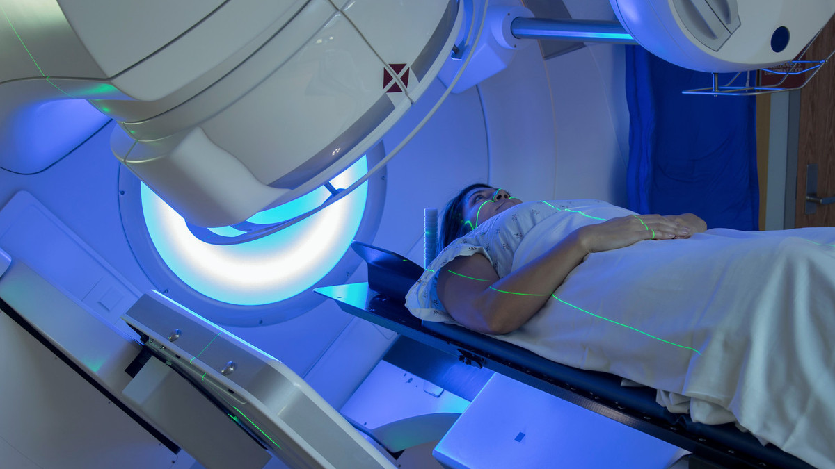 Bestrahlung: Mit Radiotherapie heilen | APOTHEKE ADHOC