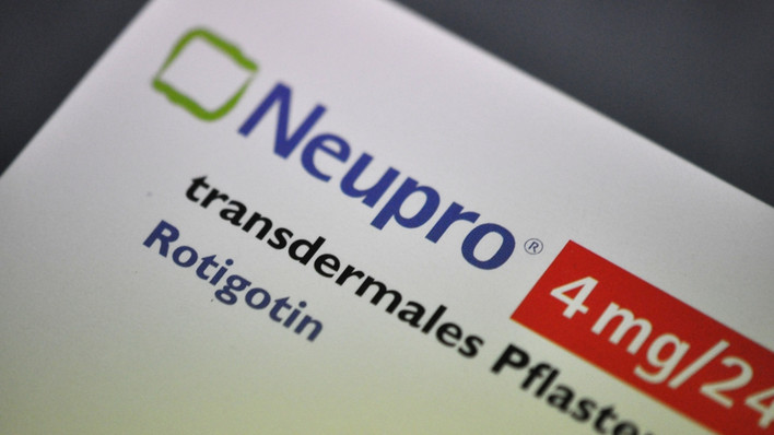 Parkinson-Pflaster: Sprühen statt kleben | APOTHEKE ADHOC