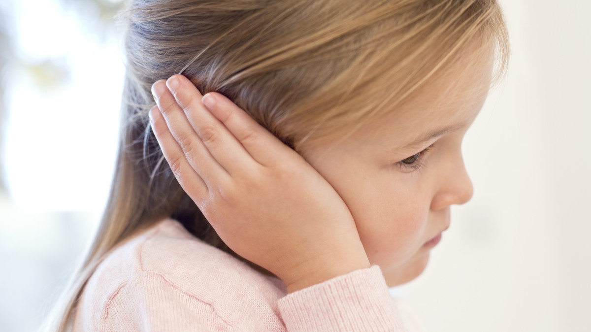 Ohrentropfen richtig anwenden | APOTHEKE ADHOC