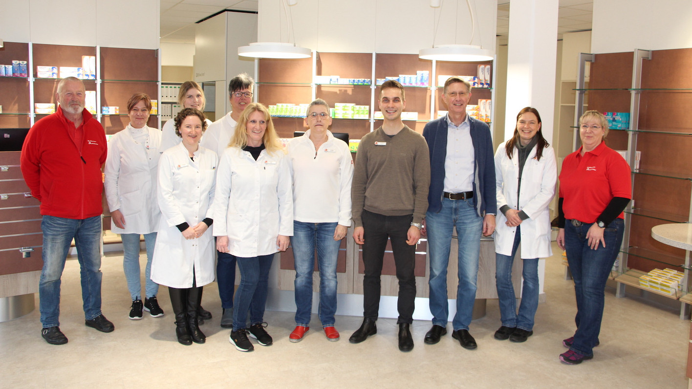 Neffe übernimmt Team, aber Standort nicht | APOTHEKE ADHOC