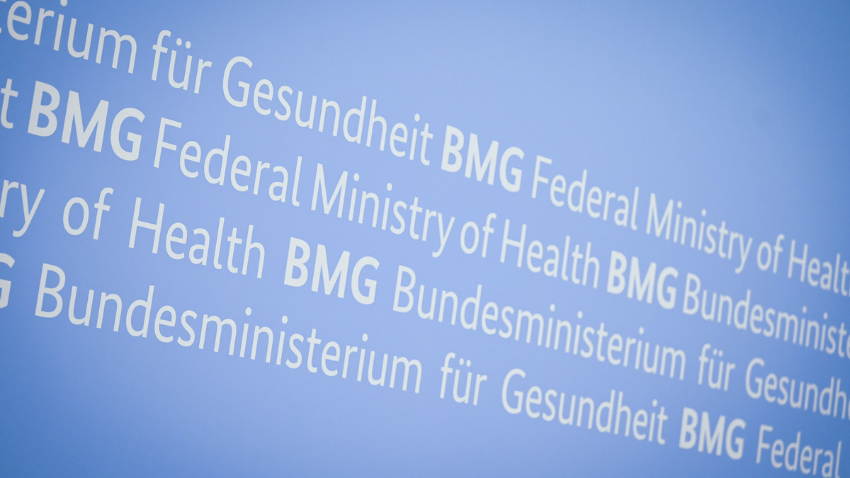 Anhörung im BMG: Fixum soll mit Kassenabschlag kommen | APOTHEKE ADHOC