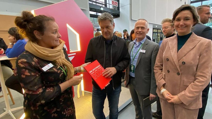 Abda beim Grünen-Parteitag | APOTHEKE ADHOC