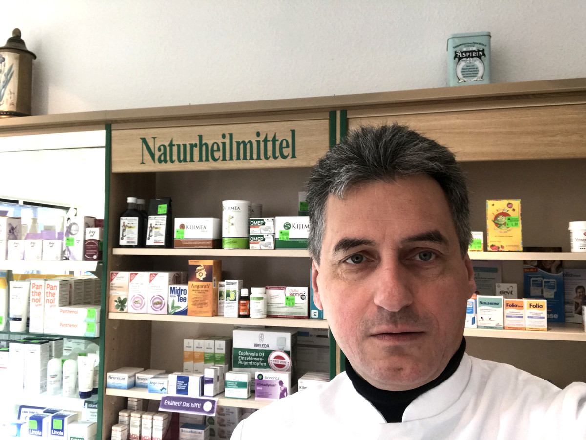 Vipratox/Rheunervol: Kunde besteht auf DDR-Original | APOTHEKE ADHOC