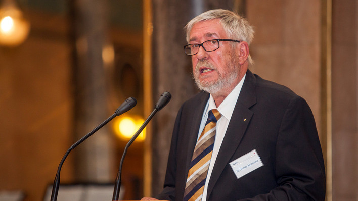 Funke folgt auf Fink | APOTHEKE ADHOC