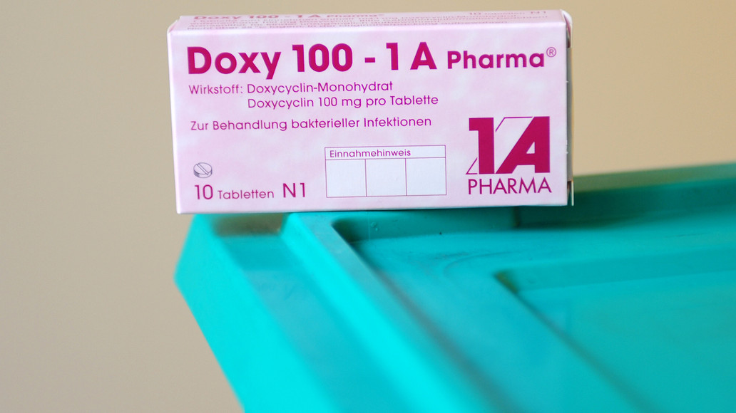 Doxycyclin: Komplexfalle Antazida | APOTHEKE ADHOC