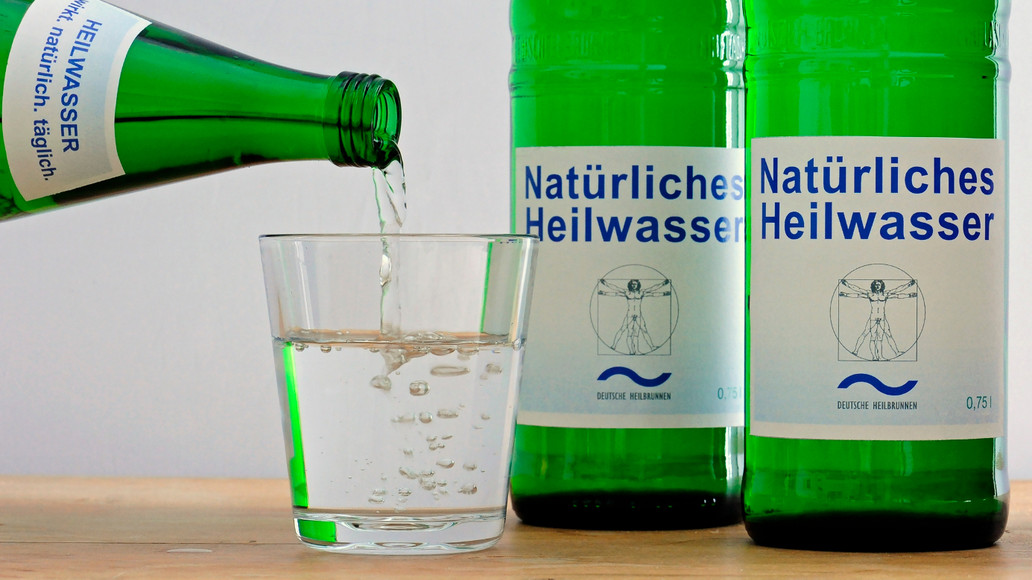 Was es mit Heilwasser auf sich hat | APOTHEKE ADHOC