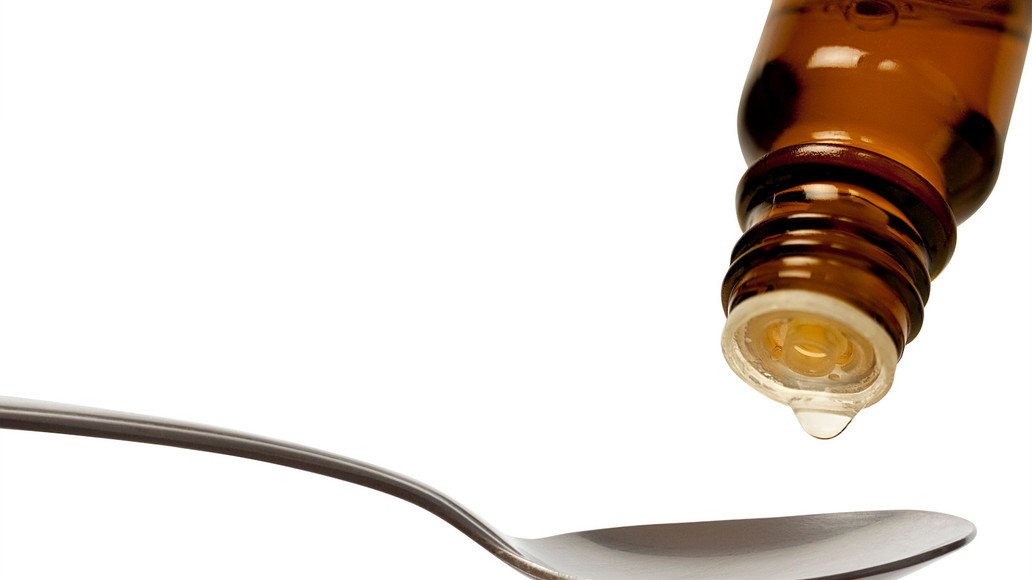 Irenat-Tropfen: Engpass gefährdet Untersuchungen | APOTHEKE ADHOC