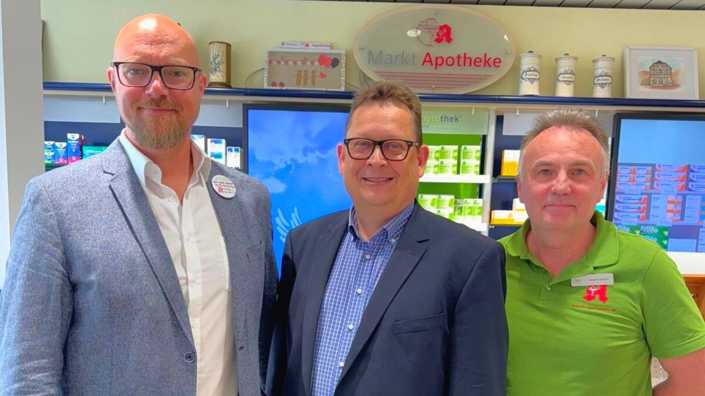 Patientenbeauftragter in Apotheke: „Nehme die Sorgen ernst“ | APOTHEKE ...