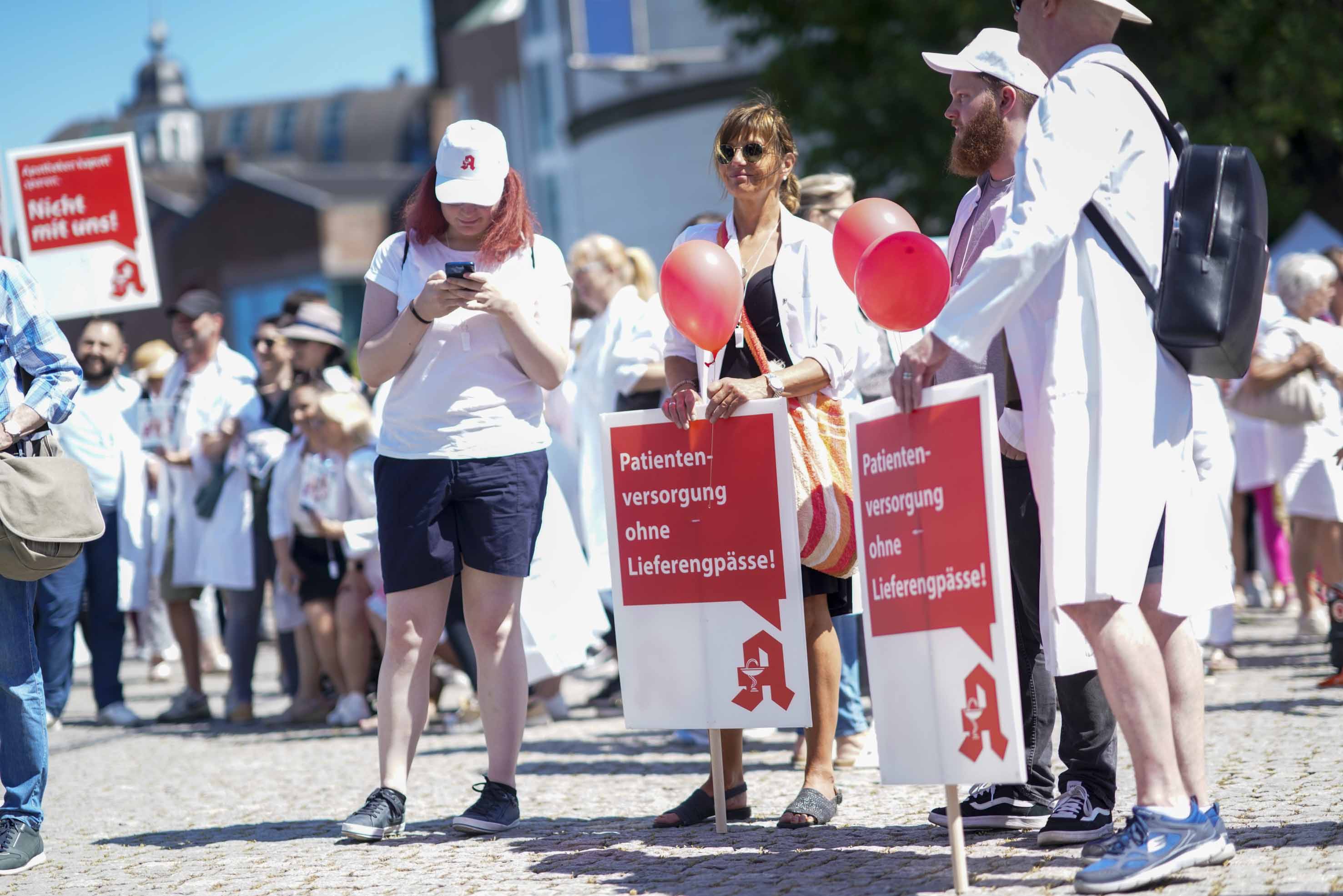 Die besten Protestplakate | APOTHEKE ADHOC